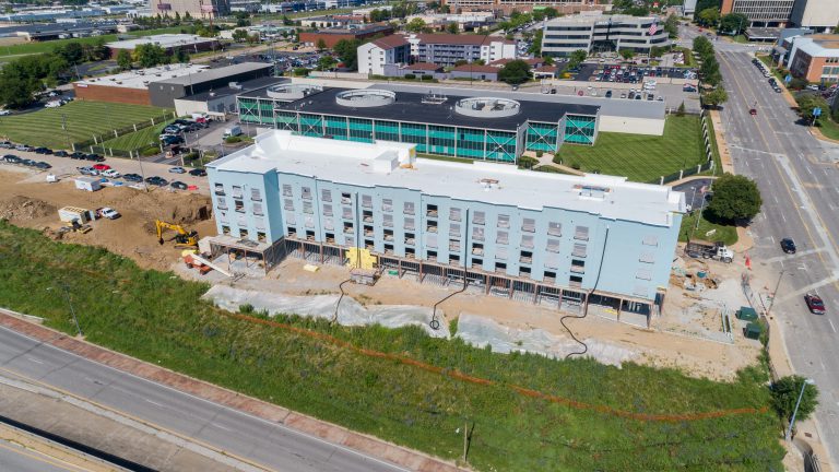 Fairfield Inn & Suites - Downtown St. Louis - Power UP